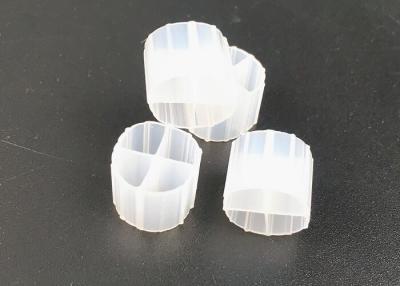 Cina Materiale vergine di galleggiamento bianco PE01 12mm x 9mm dell'HDPE di corpo filtrante in vendita