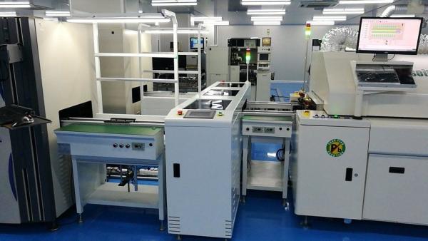 Quality Reliable Pcb Shuttle Conveyor Machine For Electronics Products Machinery for sale