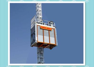Cina Passeggero di rendimento elevato e piattaforma materiale della gru con capacità di carico 2000kg in vendita