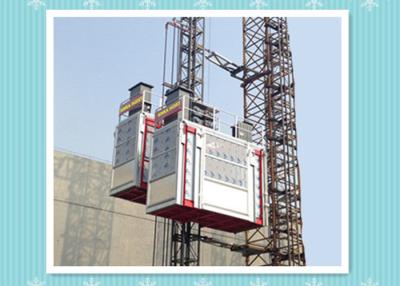 China 1 elevador SC200/200 da grua da construção da cabine para pessoais/levantamento material à venda