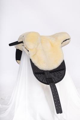 China Comfortable And Soft Sheepskin Bareback Pad With Strong Cow Leather Straps for sale
