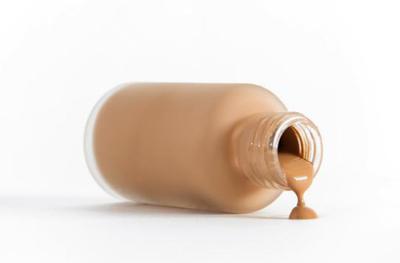 China Long Lasting Beauty Makeup Accessories Lightweight Liquid Foundation For Private Label for sale