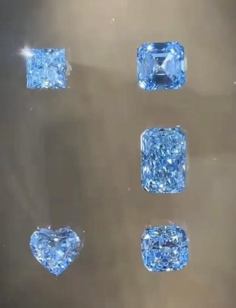 実験室は着色されたダイヤモンドの青いダイヤモンドおよび宝石類の主な源のエメラルドの華麗な切られたダイヤモンドを作成した