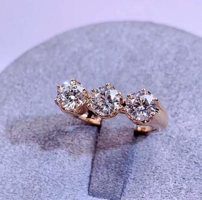China Three Stones Style Round Shape Lab Grown Diamond Ring 18K Yellow Gold Ring for sale