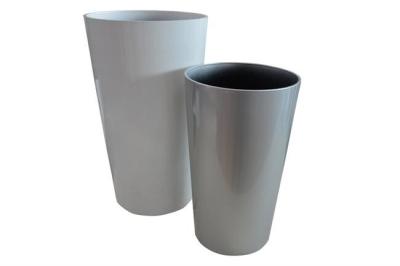 China De Installatie van de strookspin Zelf het Water geven Pot 70cm Lange Plastic Planters voor Buitenkant Te koop