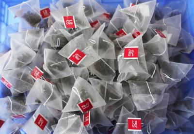 China Loose Tea Leaves Packaging Machine Nylon Triangle Tea Bag Packing Machine for sale