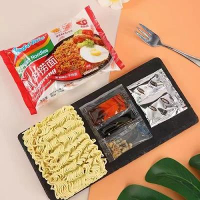 China Food Grade Noodles Horizontal Flow Pack Machine Bread Packaging Machine 100 Bags/Min for sale