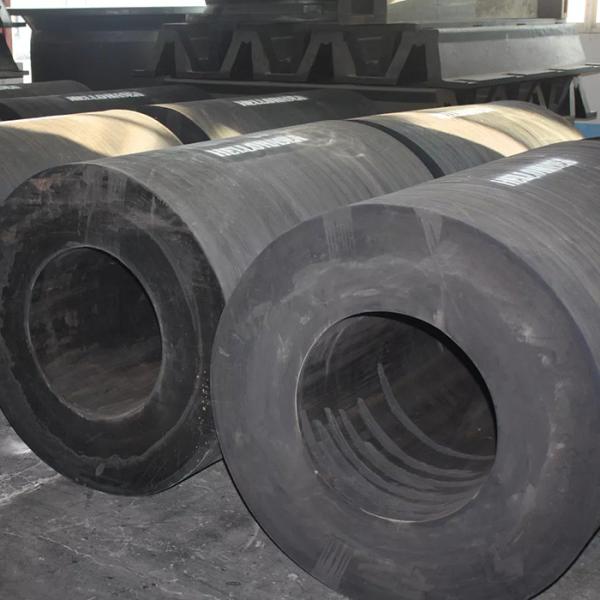 High Performance Cylindrical Rubber Fender Marine Port Ship Boat