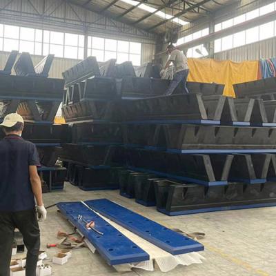 Cina Fender di gomma a forma di V Fender di gomma a forma di V Fender di gomma in vendita