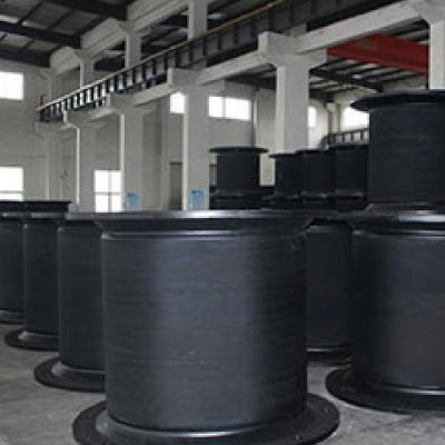 Cina Fender di gomma a cellule marine resistente per il molo marino in vendita