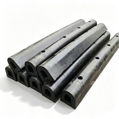 China D Type Fenders Space Saving Stable Structure Simple Maintenance Marine Rubber Fender for sale