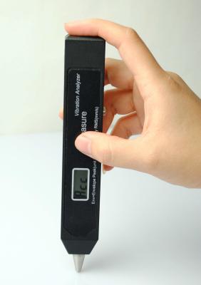 China Vibration Pen, Portable Vibration Meter, Velocity Tester, Motor Bearings Gears Detector VM-7000 for sale