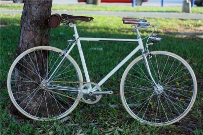 China Cheap factory price hi-ten steel 28 size elegant retro old style bicycle  for sale made in China for sale