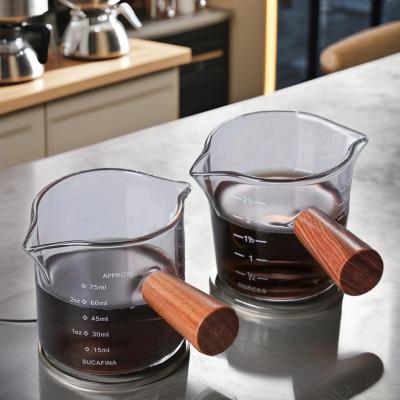 China Double-Mouth Italian Walnut Glass Coffee Measuring Cup with Transparent Glass and Lid for sale