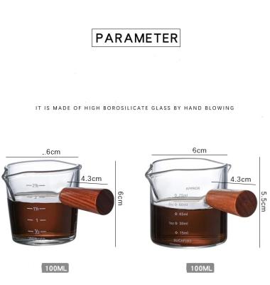 China 100 ml durchsichtige Borosilikat-Glas-Messbecher mit Deckel minimalistischer Designart zu verkaufen