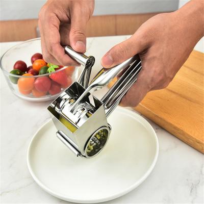 China Metal Type Copper Rotary Grater for Easy Shredding of Cheese and Nuts in Home Kitchens for sale