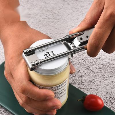 China Universal Non-Slip Custom Shape Twist Cap Opener Adjustable for Wine and Keychain for sale