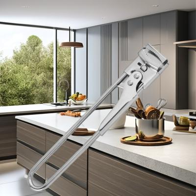 China Gebrauchsgemäße Haushaltsflaschenöffner aus Metall und Kunststoff mit rutschfreiem Griff zu verkaufen