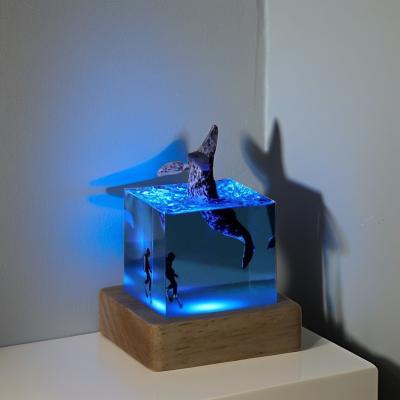 Lampada a resina a LED eco-compatibile per tuffatori di squali Atmosfera dell'oceano Luce da tavolo per la stanza dei bambini
