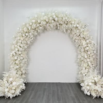 Cina Giornata della mamma Arco di fiori a forma di cuore Stand per ristorante Bar Hotel Decorazione di matrimonio in vendita