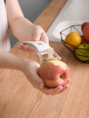 Cina Compatto e compatto, multifunzione, tagliatore per peeling in acciaio inossidabile, ideale per gli acquirenti commerciali in vendita