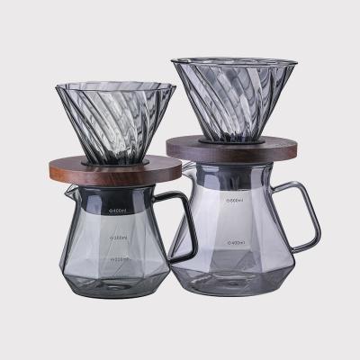 Cina Tazza per gocciolante di vetro ad alto borosilicato per versare sopra il caffè 400 ml di capacità resistente al calore in vendita