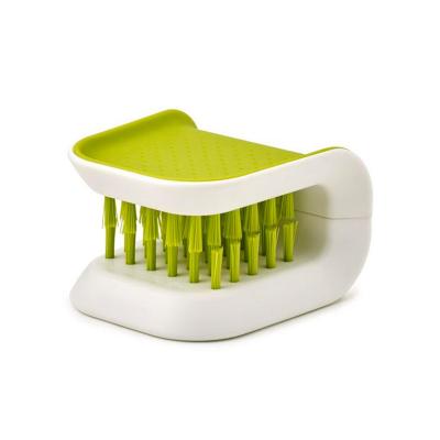 China Multi-Functional Scrub Brush for Toilet and Kitchen Knives Durable Nylon Hand Design for sale