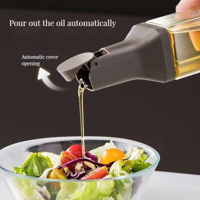 Cina Il vaso di legno moderno essenziale dei supermercati per l'olio di aceto e la salsa di soia in cucina in vendita