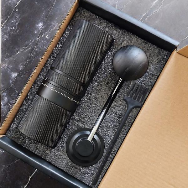 Quality Stainless Steel Travel Bag Espresso Grinder Modern Portable C2 Coffee Grinder for sale