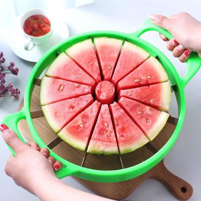 Cina Acquirente commerciale Acciaio inossidabile Bambù Tagliatrice di anguria Strumento di taglio di frutta e verdura in vendita