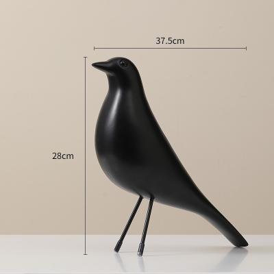 中国 リビングルームのテーブルのための人気アートデコスタイルでカスタマイズされたカラー樹脂鳥飾り 販売のため