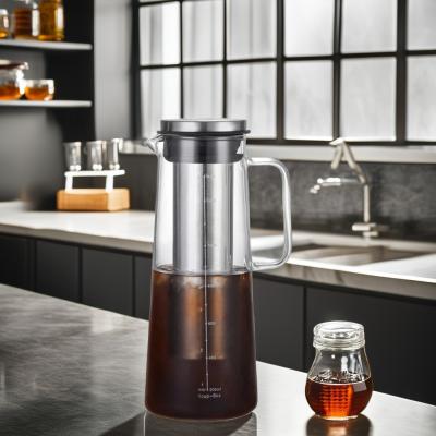 Cina Bottiglia d'acqua di vetro a alto borosilicato, perfetto per mantenere l'idratazione in vendita