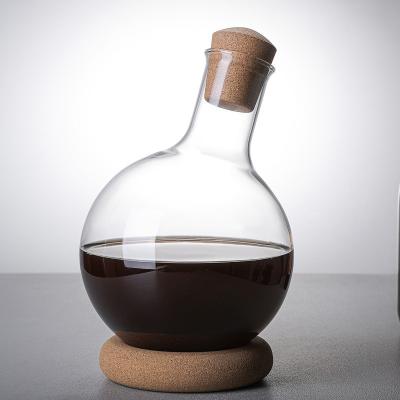 China Production Handcrafted Crystal Wine Decanter with Quick Dispensing and Cork Ring for sale
