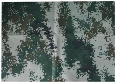 Cina strizzacervelli militari del tessuto di Ripstop Oxford del tessuto del cammuffamento dell'esercito di 600D 300D resistenti in vendita