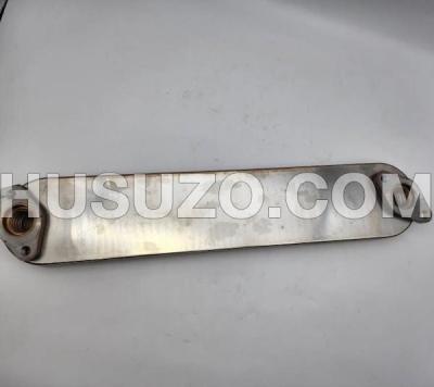 Cina Componenti del motore per il raffreddatore ad olio Isuzu 6HK1 1217230660 in vendita