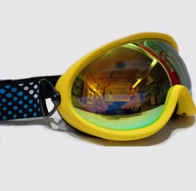 China REVO Gold Mirrored Lens Anti Fog Snow Goggles for Mens , Womens , Youth for sale