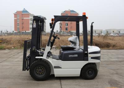 China Small Turning Radius 2.5 Ton Industrial Forklift Truck for All Terrain Lifting / Carrying for sale