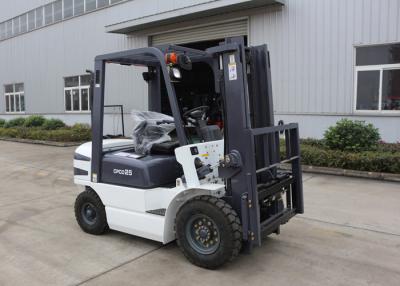 China Small Turning Radius 2.5 Ton Industrial Forklift Truck for All Terrain Lifting / Carrying for sale