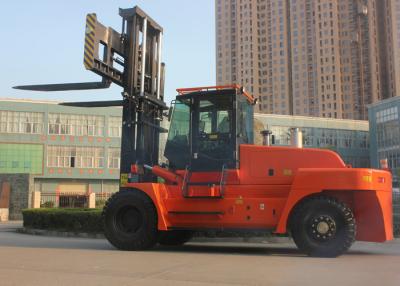 China Large Counterbalance Industrial Forklift Truck , Container Lift CPCD300 30 Ton Load Capacity for sale