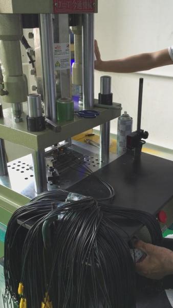 Quality Plastic 30 Ton Injection Molding Machine Vertical With 50 G/S Injection Rate And for sale