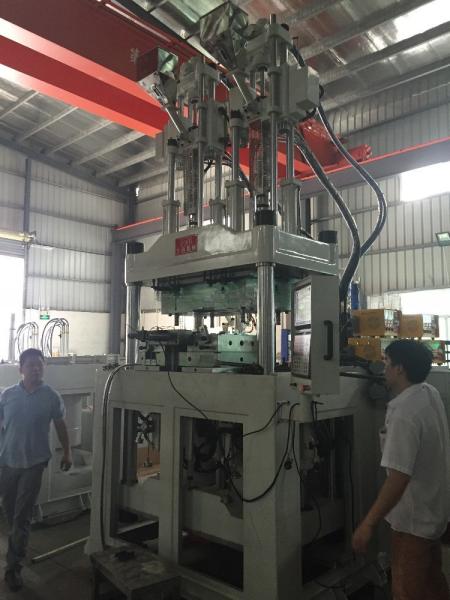Quality 400mm Open Stroke Center Turret Two Color Plastic Injection Molding Machine 240T for sale