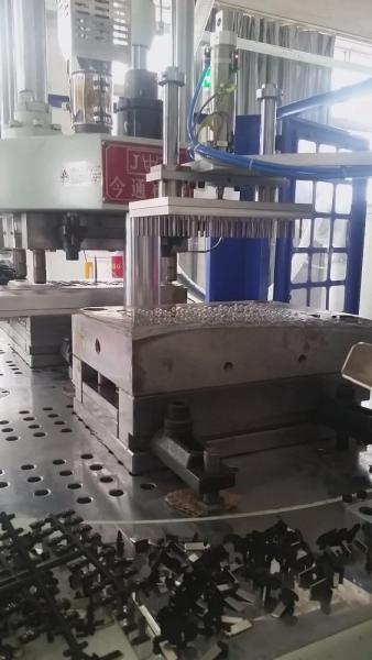Quality Hydraulic Rotary Vertical Injection Moulding Machine 40T 30mm Screw Diameter for sale