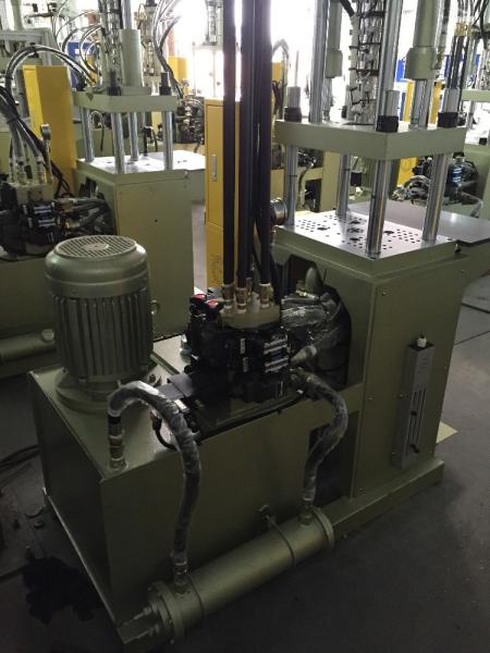 Quality Bimetallic Screw And Barrel Vertical Plastic Injection Molding Machine 45T for sale