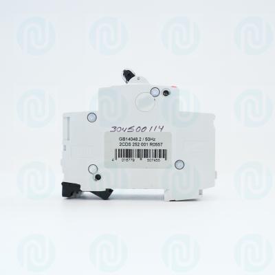 Cina 304500114 Interruttore automatico 40A Iec947-2 400v GT5250 Parti per macchina taglierina automatica in vendita