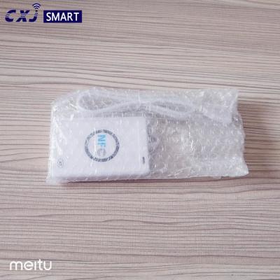 Cina Peso senza fili dell'IOS Android ACR1311U-N2 81g del lettore di schede di NFC di Bluetooth in vendita