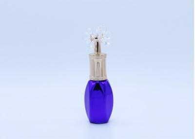 Китай Blue Color Custom Empty Glass Nail Polish Bottles With Flower Shape Cap продается
