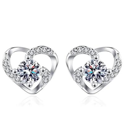 China 925 pernos prisioneros de plata de moda del oído, 925 pendientes de plata de Sterling Heart Shaped CZ en venta