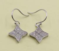 Chine Boucle d'oreille à fleurs dansantes élégante 2-5 grammes Sterling Silver Stud Boucles d'oreilles avec CZ Stones fille boucles d'oreilles en argent sterling à vendre