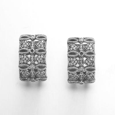 China El nudo y el corazón rodearon 925 pendientes de plata del oro blanco de los pendientes de la CZ en venta