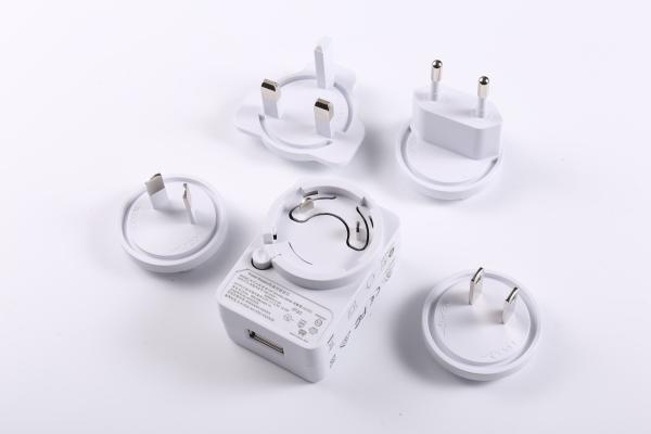 Stecker-Stromadapter AU-EU US 5V 2A 6V 2A 12V 1A 12W austauschbare BRITISCHE multi Stecker